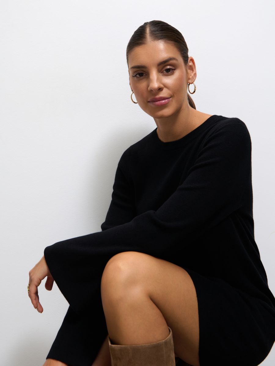 Trapecveida mini kleita Krāsa melns - MOHITO - 454EQ-99X