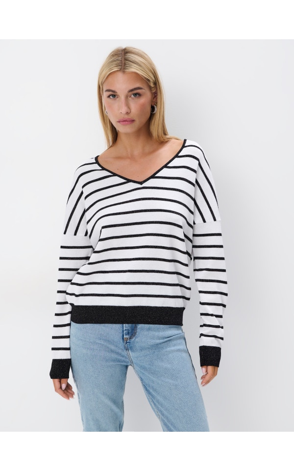 Sweter w paski Kolor biały - MOHITO - 109AN-00L